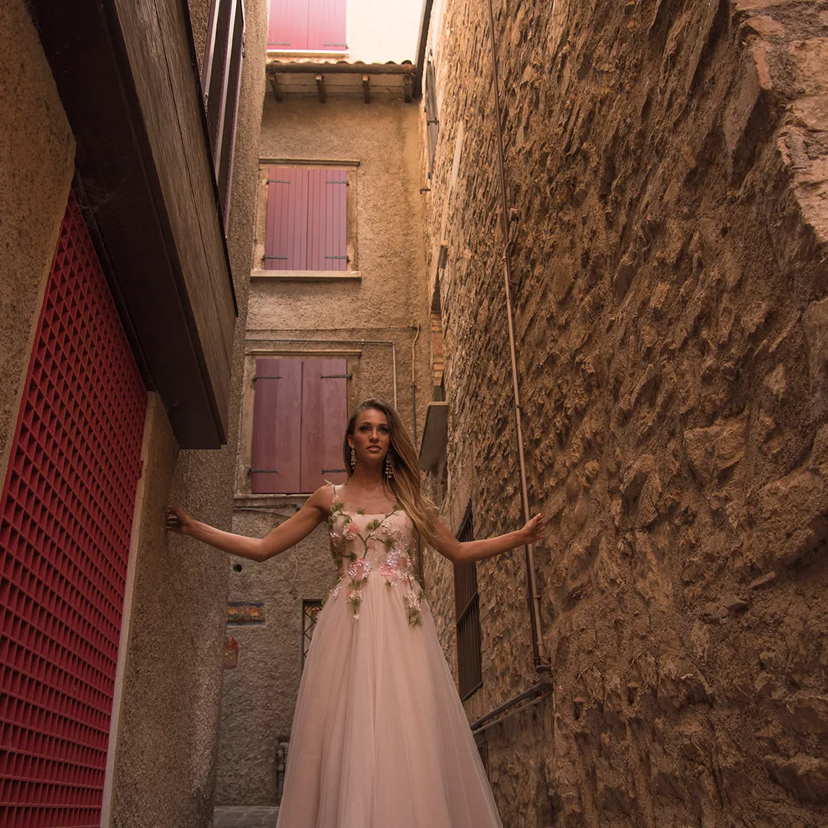 FIONA Galvan｜GALVAN SPOSA(ガルバンスポーサ)のウェディングドレス