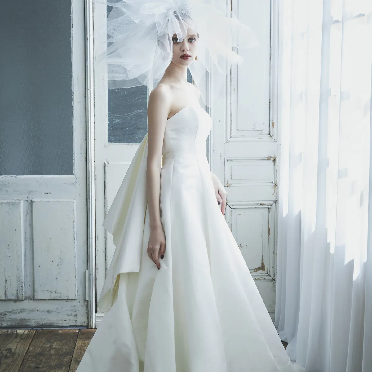 EC2305｜ecruspose(エクリュスポーゼ)のウェディングドレス