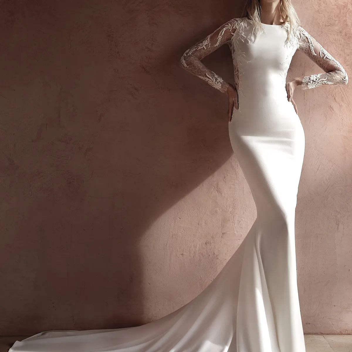 PARISIA｜PRONOVIAS(プロノビアス)のウェディングドレス
