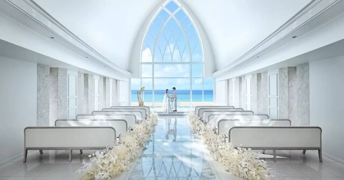 『チャペルの内装が天国』by Tommy1159さん：ザ・ヨミタンリゾート アクアグレイス/ ワタベウェディング グループの口コミ