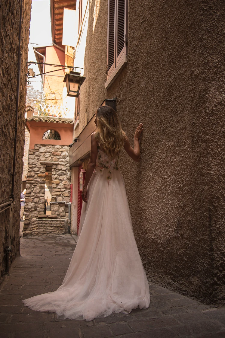 FIONA Galvan｜GALVAN SPOSA(ガルバンスポーサ)のウェディングドレス