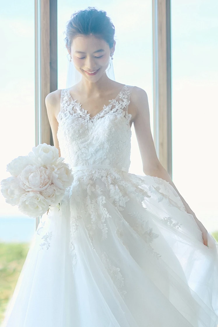 EC2402｜ecruspose(エクリュスポーゼ)のウェディングドレス